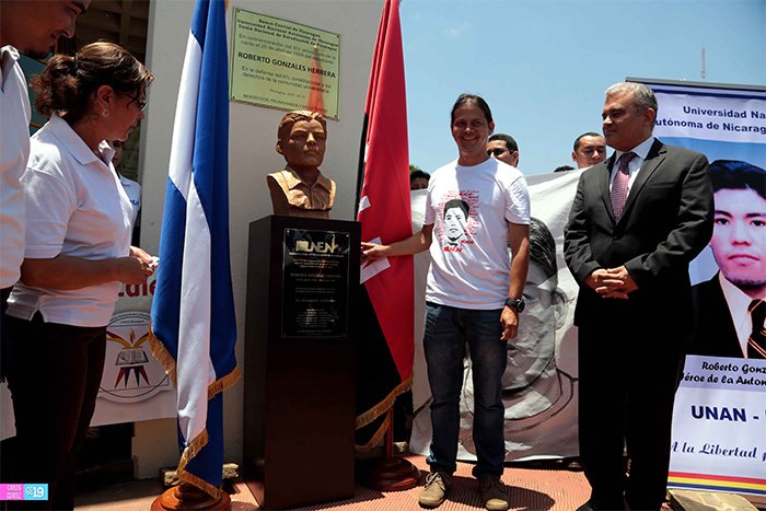 Comunidad universitaria conmemora gesta del 20 de abril, en la lucha ...